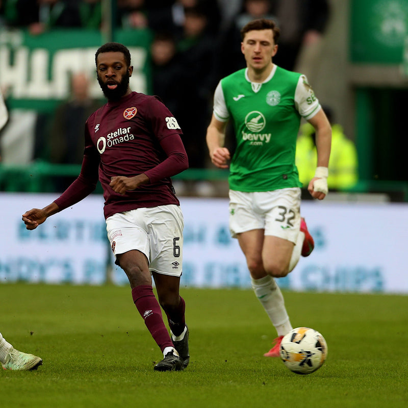 McCart makes Jambos move – Hearts