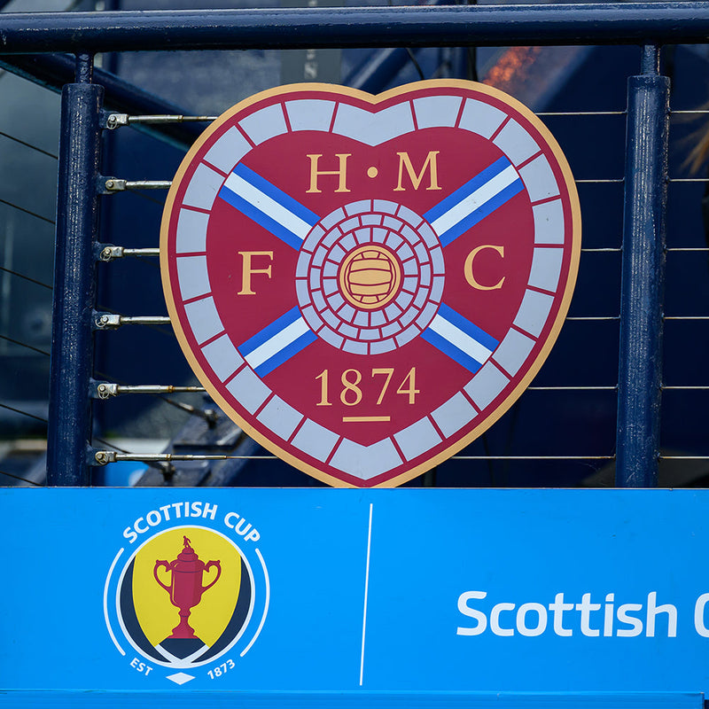 Yan Dhanda joins Hearts